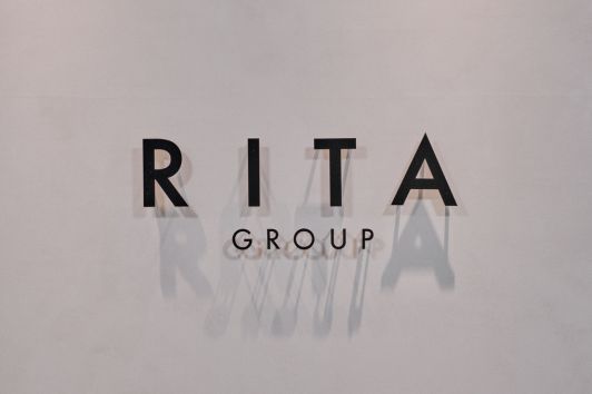 RITAグループホールディングス株式会社